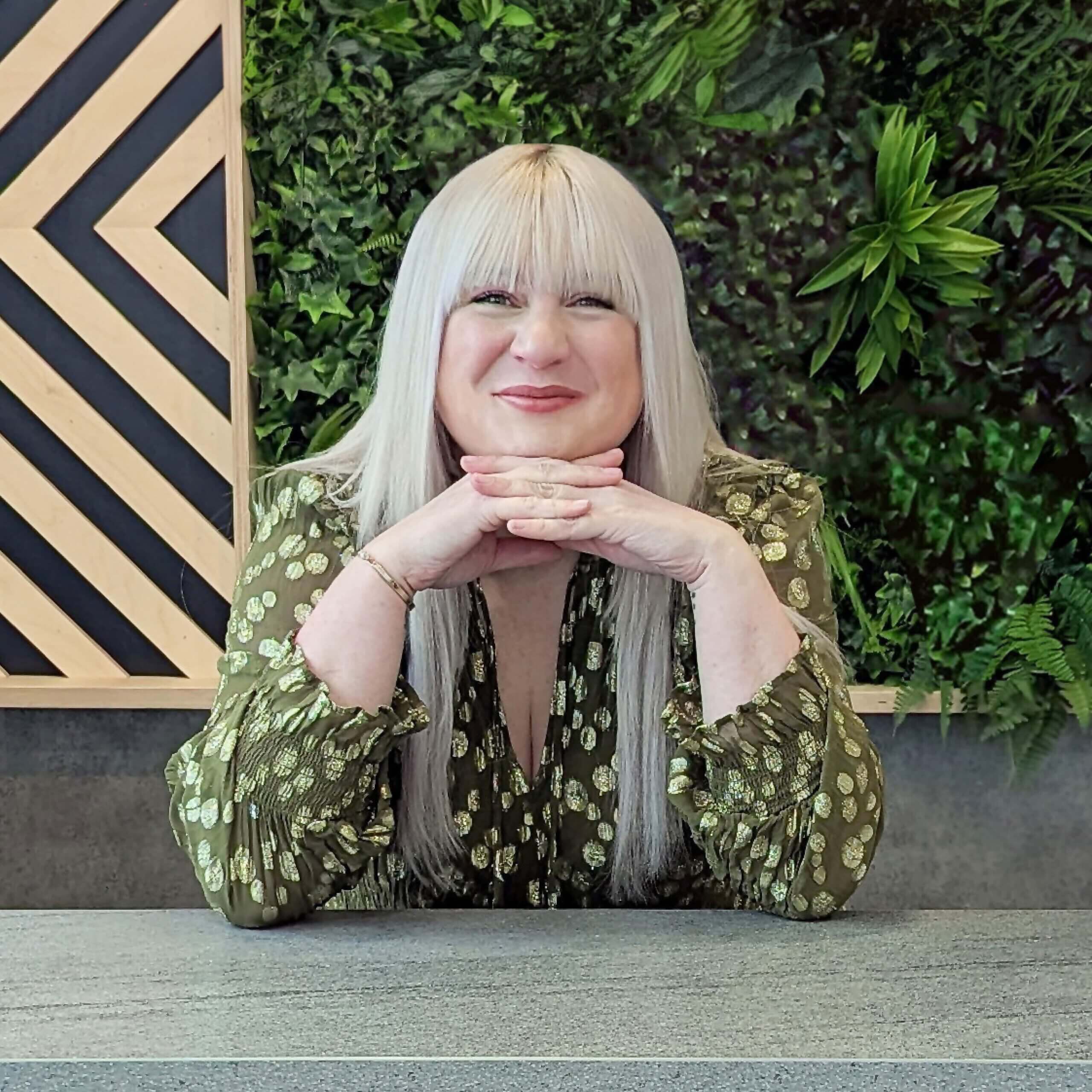 Emma Toas - Wolf Laundry